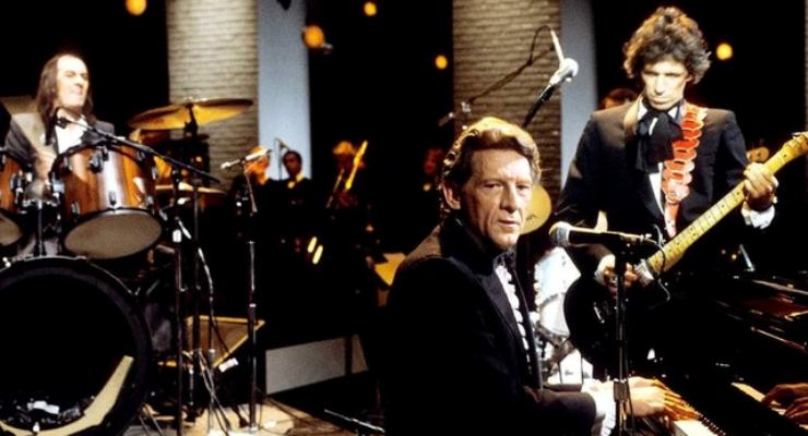 Jerry Lee Lewis with guest Keith Richards on TV 1983. Read here!